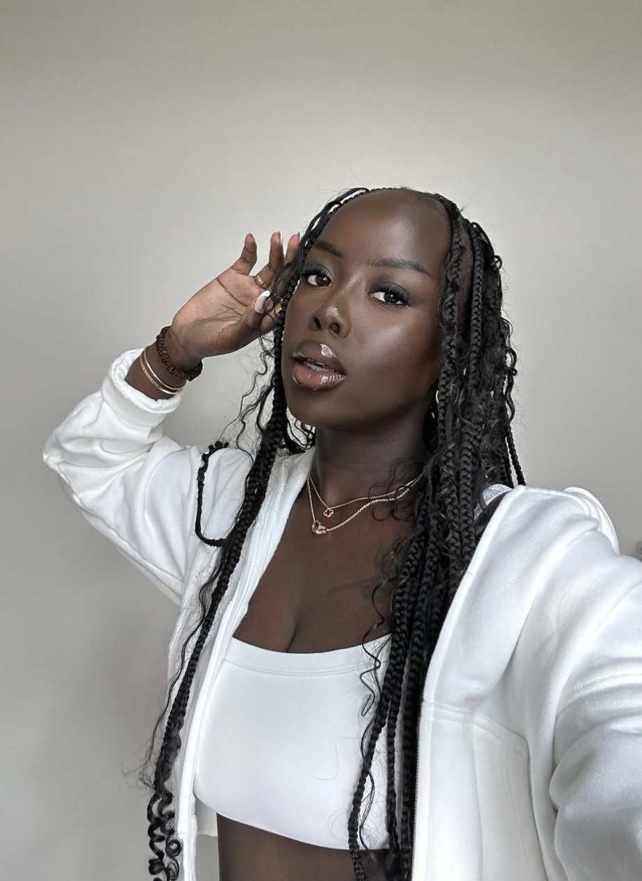 Introducing Golloria: A Trailblazing Social Media Influencer - Hype Hair